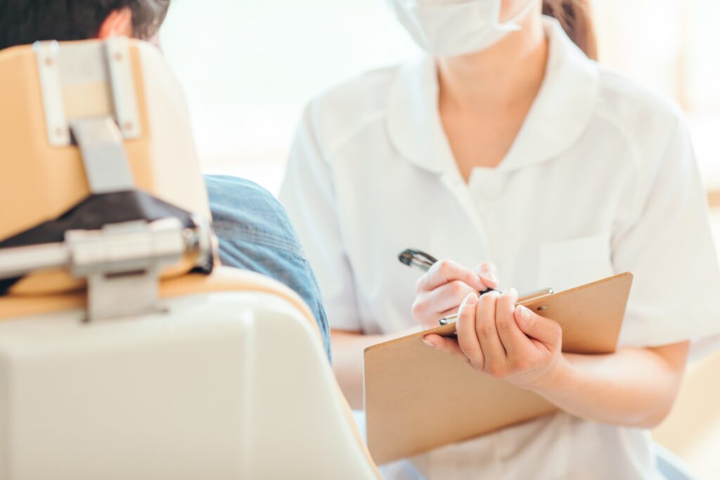 虫歯のC1とは？症状や見た目の特徴・治療方法や費用まで徹底解説 | 町田の歯科、歯医者なら駅徒歩1分のグレイス歯科【矯正・口腔外科】